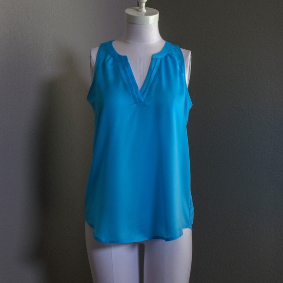 Jade | Tops | V Neck Tank | Poshmark